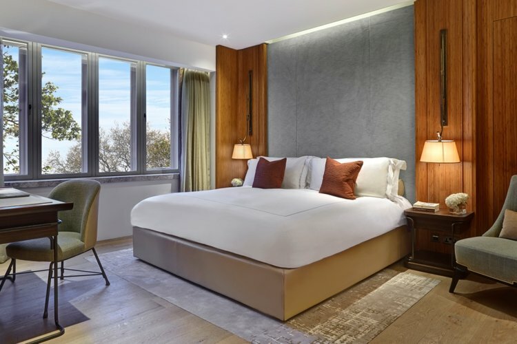 Tai Ping - The Berkeley Hotel by André Fu, London